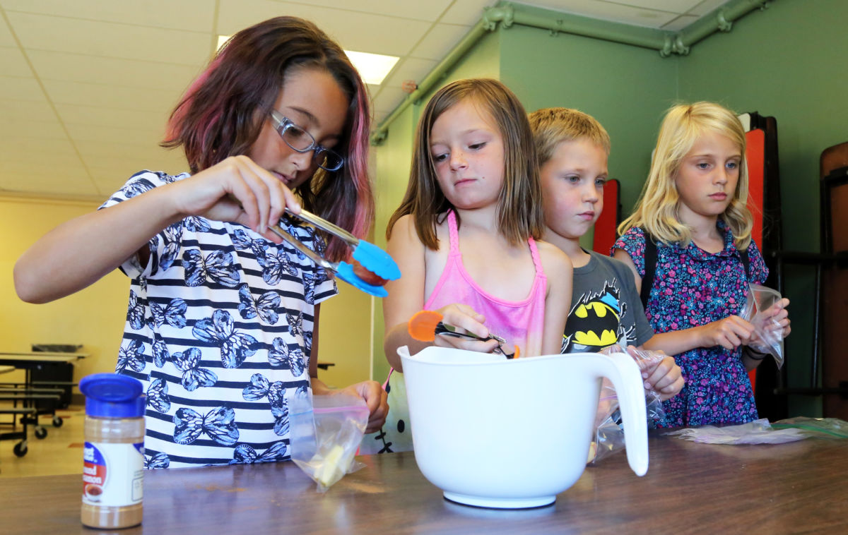 Students learn healthy eating habits
