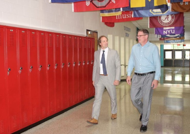 How do you improve schools? Start by coaching principals, says new study